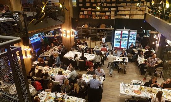 ΜΕΖΕ ΜΕΖΕ ΚΟΡΔΕΛΙΟ ΕΣΤΙΑΤΟΡΙΟ ΤΗΛΕΦΩΝΟ